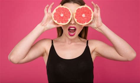 ქალები რომლებსაც ორალური ალერსი უყვართ უფრო ბედნიერები არიან