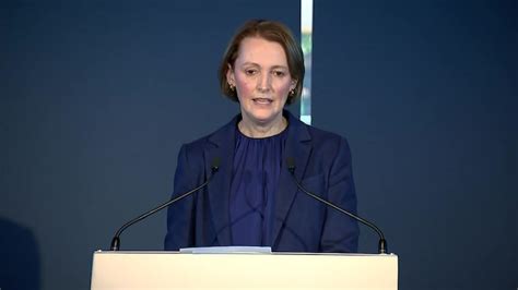 Telstra Ceo Vicki Brady Announces 2 800 Job Cuts Abc News