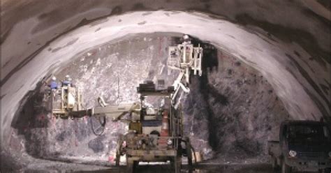 대우건설 국내최장 터널 솔안터널 관통