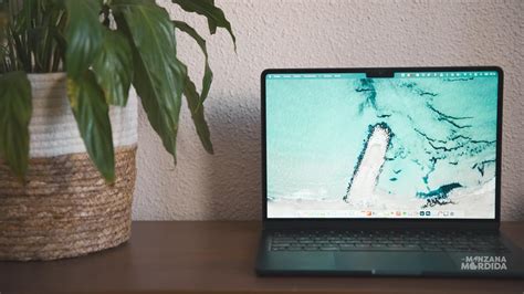 Lights And Shadows Of The Inch Macbook Air Gearrice