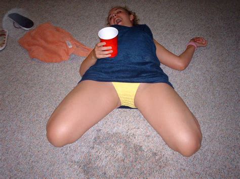 Drunk Attention Whores Porn Pictures Xxx Photos Sex Images 2807593 Pictoa