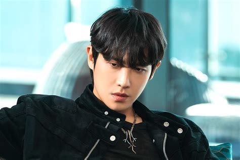 Lee Joon Is A Former Gangster Living Without Dreams Or Hopes In