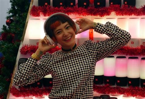 Jbl Luncurkan Rangkaian Wireless Speaker Dan Headphone Terbaru Di Indonesia Yangcanggih Com