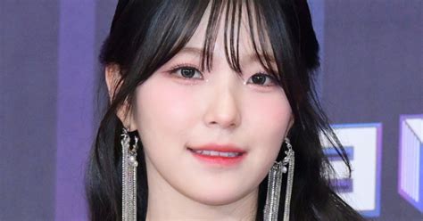 프로미스나인 백지헌 허니 하트 [se★포토]