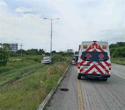 Hydroplaning Sends Pdc Driver Into Central Median Of Federal Highway Riviera Maya News