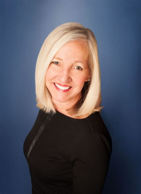 Pictures Of Lara Phillips