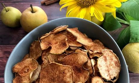 4 طرز تهیه چیپس گلابی؛ به روش بازاری، در فر و بدون فر مجله اکالا