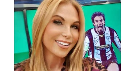 Гадателката на Берлускони Теодора Стефанова Няма проклятие над БГ националите в Италия