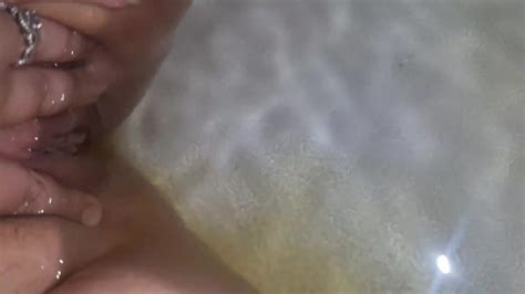 Peeing In The Bath For A Fan Part 2 Xxx Mobile Porno Videos And Movies Iporntv Net