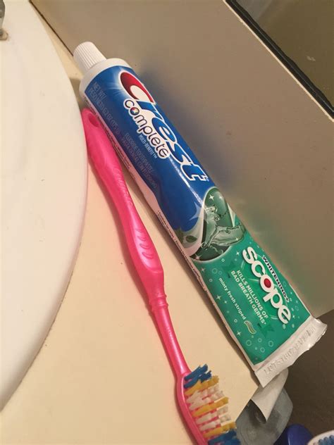 Crest Complete Toothpaste With Scope And Sugar Shield