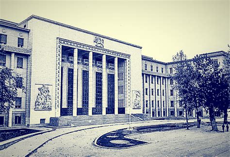 ساختمان دادگستری تهران دهه 30 واقع در خیابان خیام