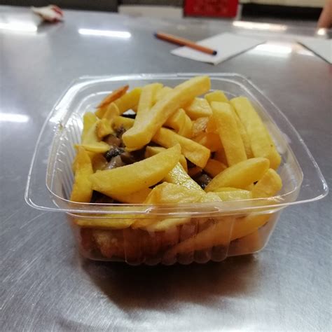 Пилешко филе на тиган с гъби 300гр Ресторант Родис