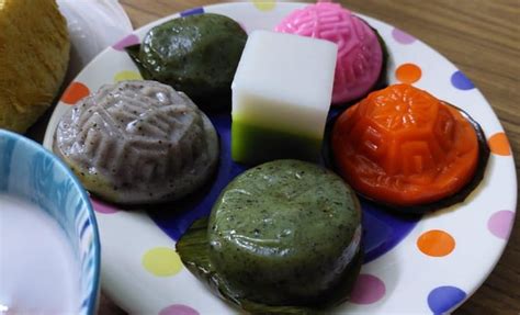 Teatime With Ang Ku Kueh Oh Ku Kueh Bubur Cha Cha Tau Fu Fah With Red Bean And Pandan Chiffon