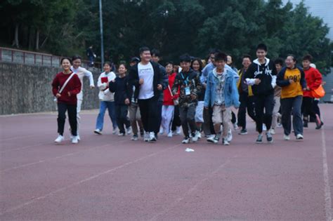 【爱国爱校，强身健体。宝艺筑梦，熠彩人生】 宝石与艺术设计学院
