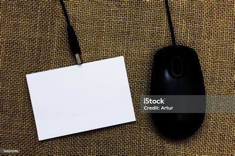 디자인 비즈니스 개념 빈 복사 텍스트 웹 배너 홍보 자료에 대 한 모의 템플릿 백서 컴퓨터 마우스 황 마를 배경 표현 아이디어 입력 요구 0명에 대한 스톡 사진 및 기타