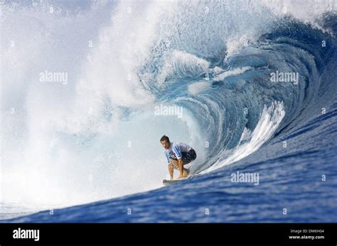 Apr 28 2005 Teahupoo Tahiti Tahiti Dylan Longbottom Gold Coast