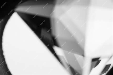 푸른 빛 플레어 프리즘 무지개 플레어 검은 배경에 오버레이 효과 빛 횡단 결정 프리즘 태양 포수 반사 광선 추상 흐리게 다채로운 렌즈 플레어 보케 프리미엄 사진