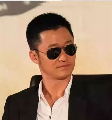 头大寸头戴帽子 寸头戴什么帽子 戴帽子头像 第2页 大山谷图库