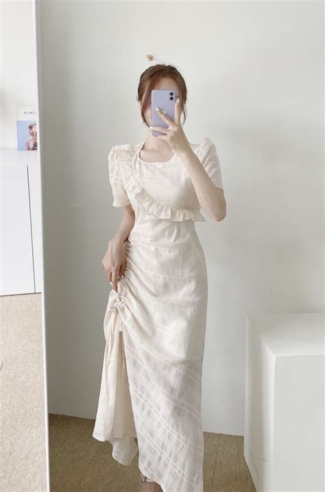 데일리블로썸 샬롯 라운드넥 스트링 주름 롱 패턴 머메이드 원피스 2color