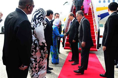 သမၼတဦးသိန္းစိန္ ဘ႐ူနိုင္းနုိင္ငံကို ထြက္ခြာ