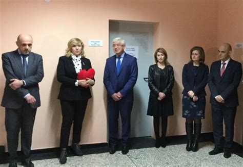 „Идеал Стандарт Видима“ изцяло оборудва санитарните помещения в детското отделение в Габрово