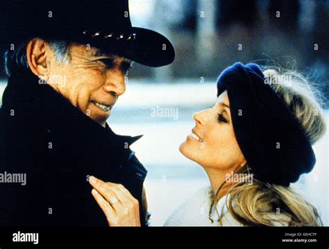 Anthony Quinn Bo Derek Der Jaehrige Scott Anthony Quinn Ist Mit Der Wesentlich Juengeren