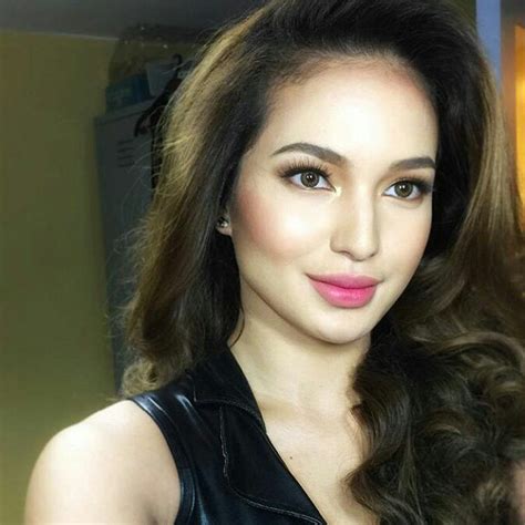 Best Images About Sarah Lahbati On Pinterest The Philippines Free Makeup Samples And Makeup
