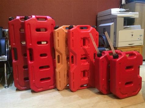 АЯЛАГЧ 4x4 Шатахууны нөөц сав 20л 200000₮ 15л 15000₮ Facebook