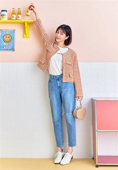 [패션엔] ‘견미리 딸 이유비 초동안의 로맨틱 데일리룩 ‘33살 레이디 맞아