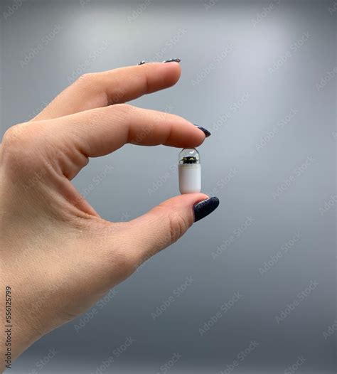 Capsule Endoscopy Wireless Camera To Take Pictures Of Digestive Tract Small Intestine Camera