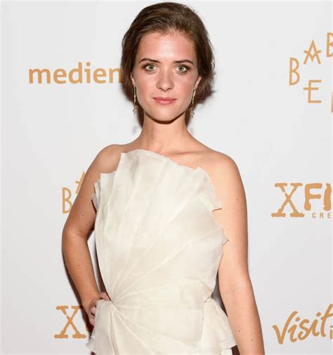 Babylon Berlin Cast Who Is Liv Lisa Fries Who Plays Charlotte Ritter Tv Radio Showbiz