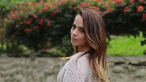 Utopía Sofía Bogani En Desafiante Sesión De Fotos Se Prepara Para