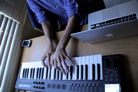 dj keyboard chris the jackalope