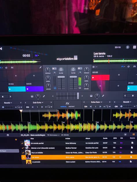 Big Waveform Glitch During The Set Bug Reports Algoriddim Community Forums