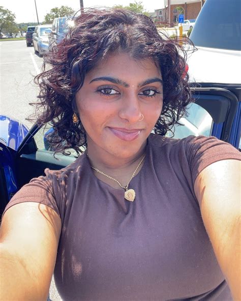 Kavya ♡ Kavvasudevan • Instagram Photos And Videos