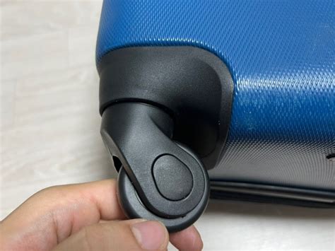 고장 난 캐리어 셀프 수리 후기 캐리어 바퀴 교체 후기 네이버 블로그