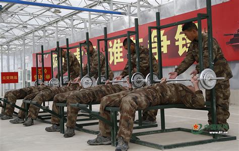 高原缺氧我们有富氧训练场 中国军网