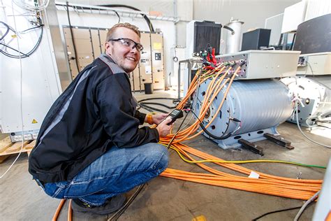 Danfoss Expands Electrification Capability With Acquisition Of World Leading Expert In Large