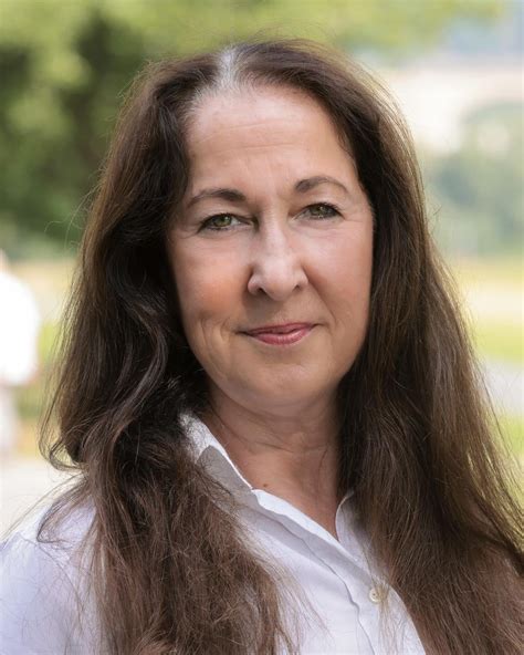 ¿quién Es Iris Stalzer Alcaldesa De Alemania Que Fue Apuñalada Afuera De Su Casa