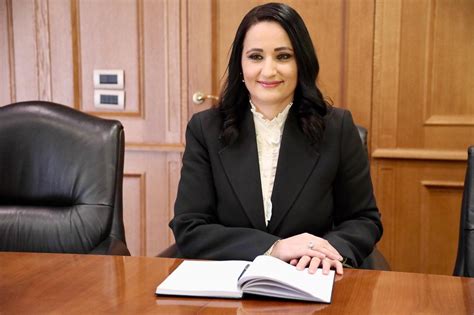 Влада Портпаролот на Владата Азизи Вклучувањето на жените во одлучувањето гаранција за