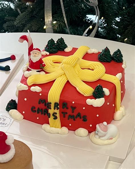 제주케이크 잇츠오케이크👌 💚 크리스마스 매장 운영 안내 💚 12 24일~25월 모두 휴무없이 오픈입니다 예약 시간에 맞춰서 픽업해주시면 되세요 🎄 🧸현재