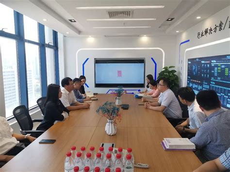 浙江清华长三角研究院党委副书记吴云达参观考察国际青创园 星中集团