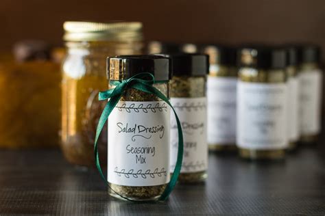 Salad Seasoning Mix You Can Make To Give To Everyone On Your List