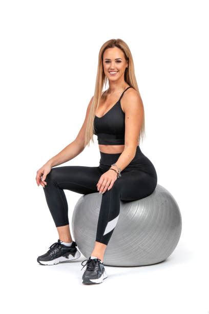 2 500 Sitting Legs Spread Photos Taleaux Et Images Libre De Droits
