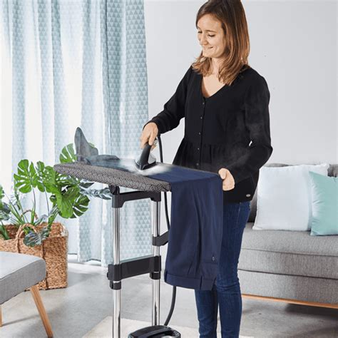 ניופאן | מגהץ קיטור אנכי משולב קרש מובנה Tefal QT1510G0