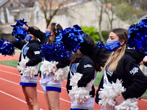 Division Avenue High School Continues Its Homecoming Traditions
