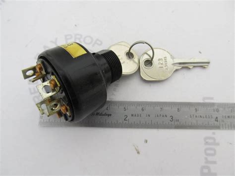 54213 Mercury Outboard Remote Control Ignition Switch And Keys Green Bay Propeller And Marine Llc