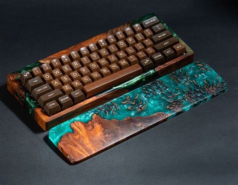 Green Keyboard Wooden Case 60 Case For Gaming Keyboard Wooden
