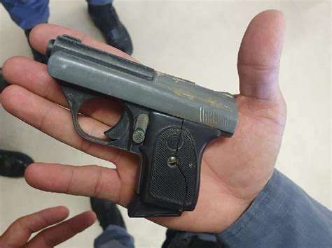 Suspeito De Assaltar Loja De Departamentos Em Cuiabá é Baleado Durante