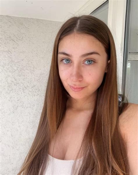 Hello There R Redheadbeauties